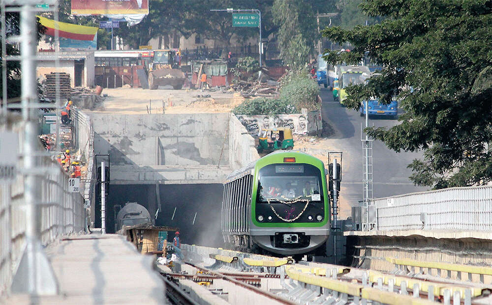 Kia: Take up KIA metro link before Phase III: Centre