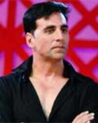 Russell Peters tickles Akki's funny bone