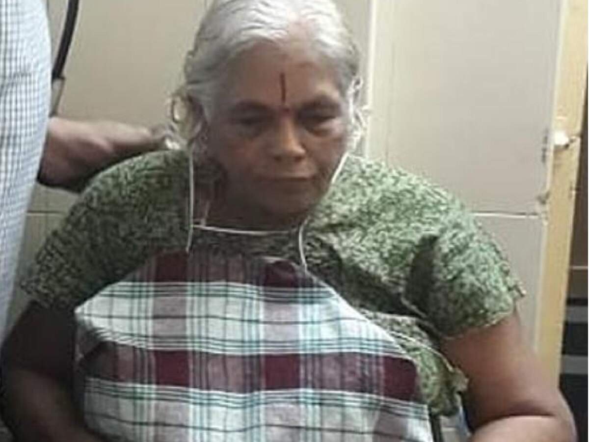 Andhra Pradesh Andhra Pradesh 74 year old Woman Sets Record Gives