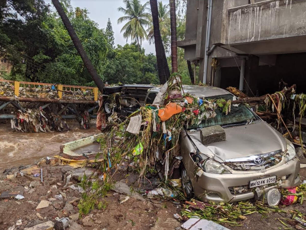 Rains in Pune: How Pune went under water, vehicles washed away in floods | Pune News - Times of ...