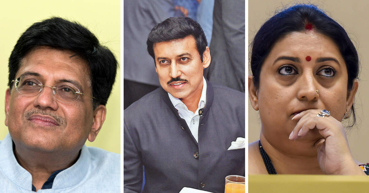 Smriti Irani: Cabinet reshuffle: Smriti Irani removed as I&B Minister ... Smriti Irani: Cabinet reshuffle: Smriti Irani removed as I&B Minister ...