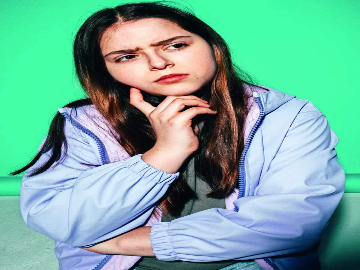 Art of critical ignoring