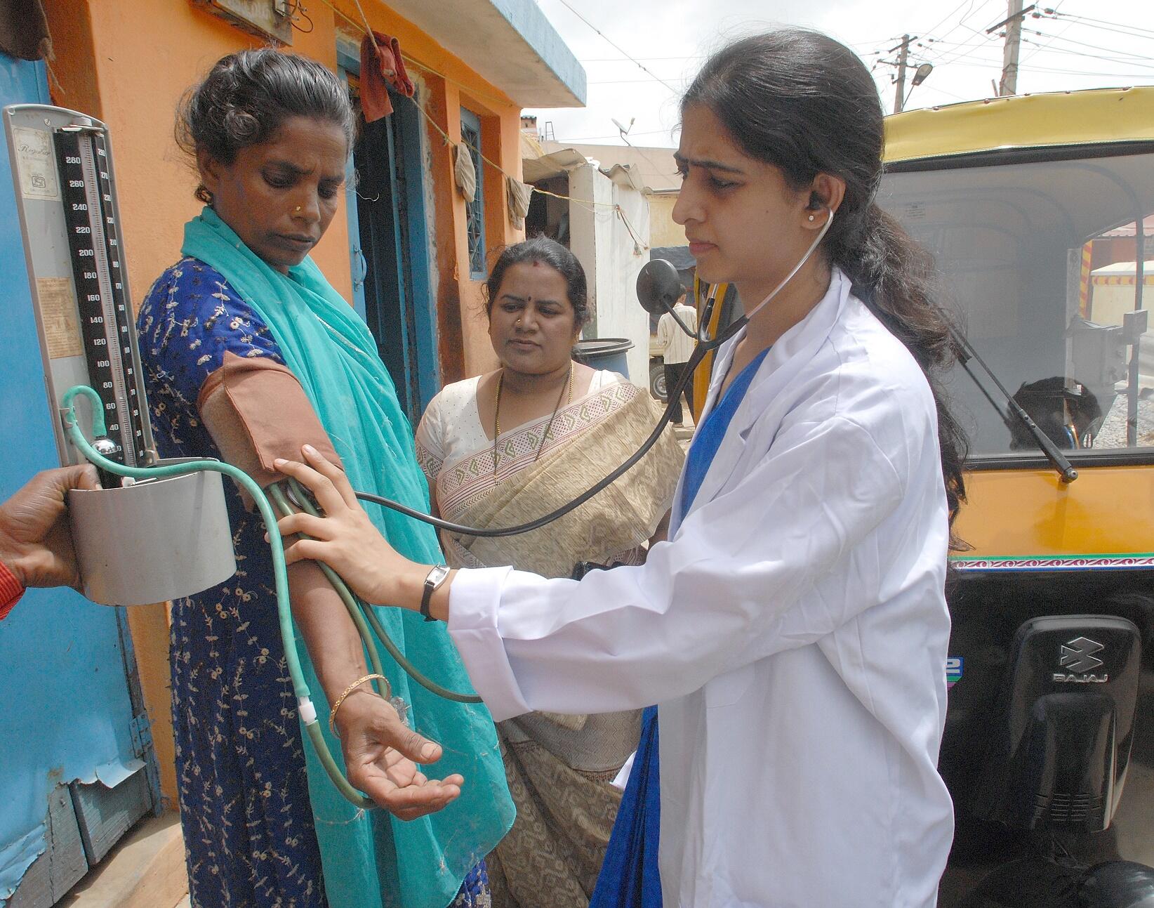 Non-practicing women doctors