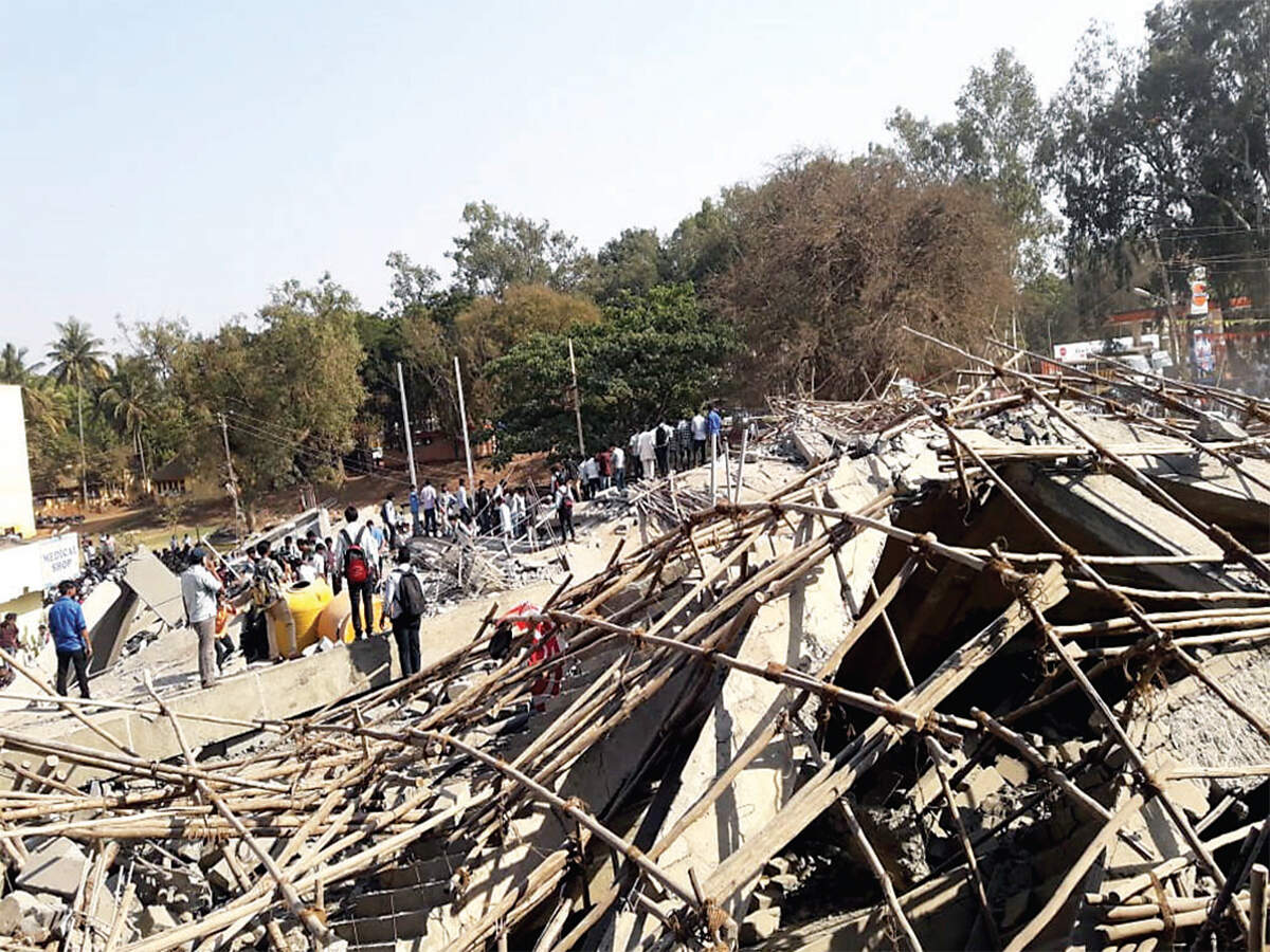Karnataka: Building collapse: 3 die, 50 trapped
