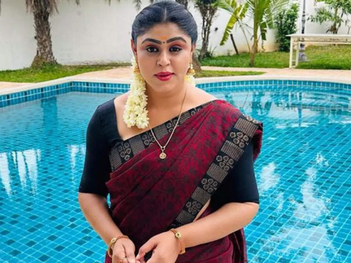 Thulasi Serial Actress Hot