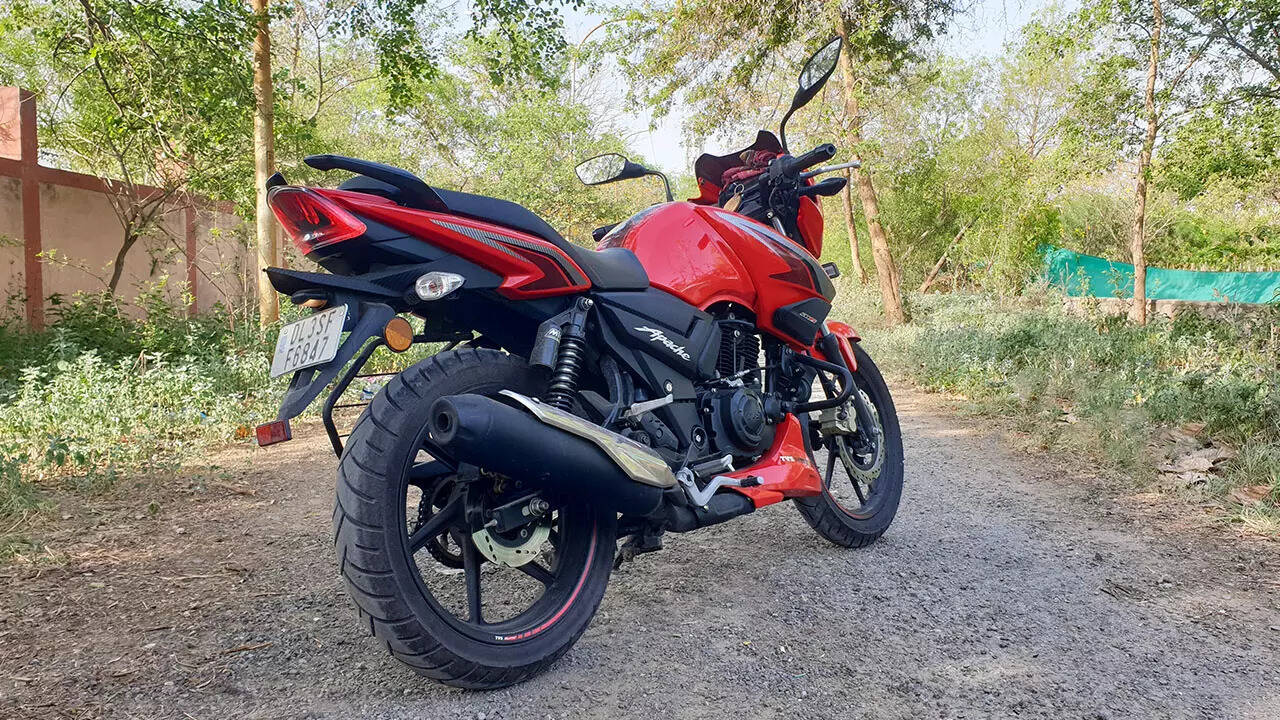 Apache Rtr 160 Red