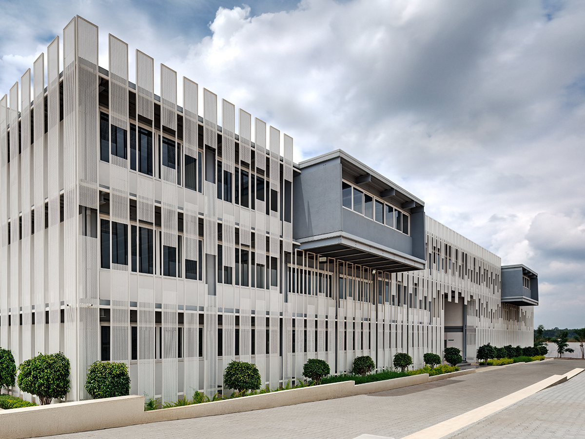 Empowering tomorrow's leaders: CMR University's design thinking ...