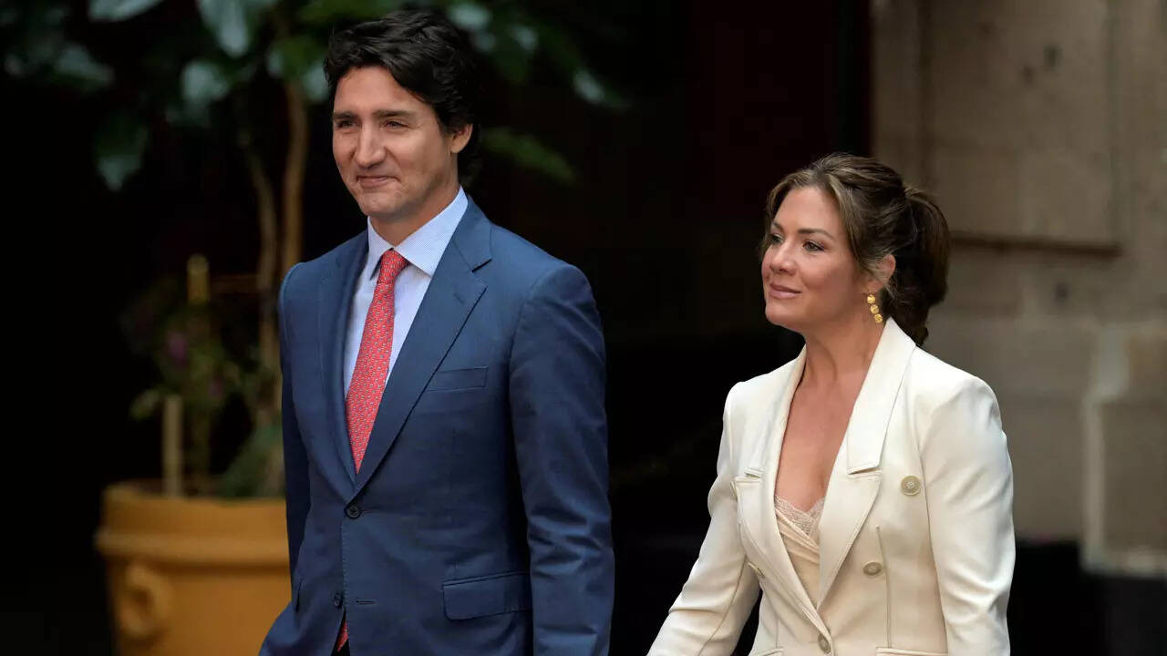 Canadian PM Justin Trudeau and his wife declare their divorce. - Republic Aeon