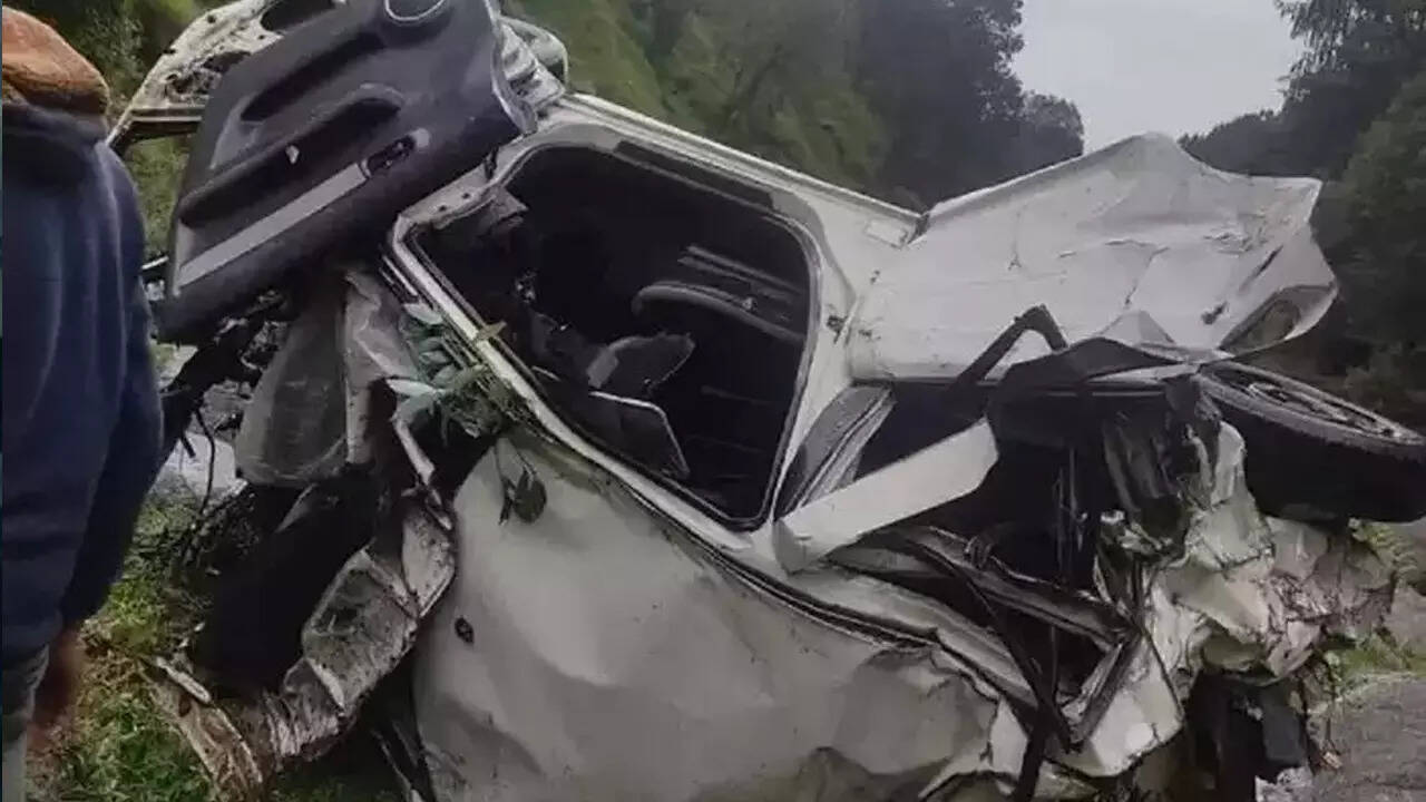 Gurgaon Car Accident News: SUV crash claims four lives on KMP ...