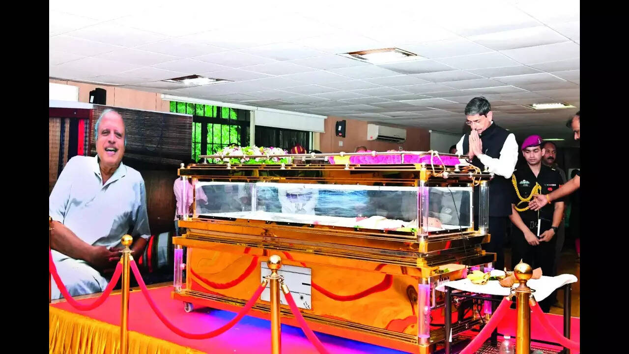 Green Revolution: M S Swaminathan Cremated At Besant Nagar With State ...