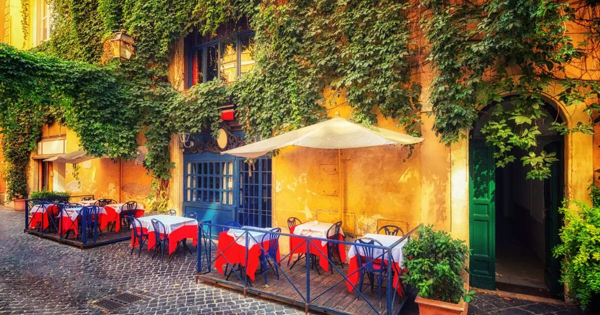Best time to visit THESE popular tourist destinations | Times of India