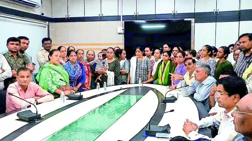 Mandvi, Surat: Map, Property Rates, Projects, Photos, Reviews, Info