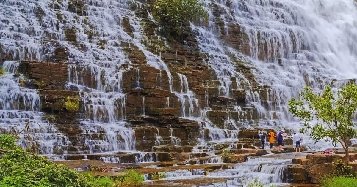 Waterfalls in India: Mesmerising waterfalls in India for your summer ...