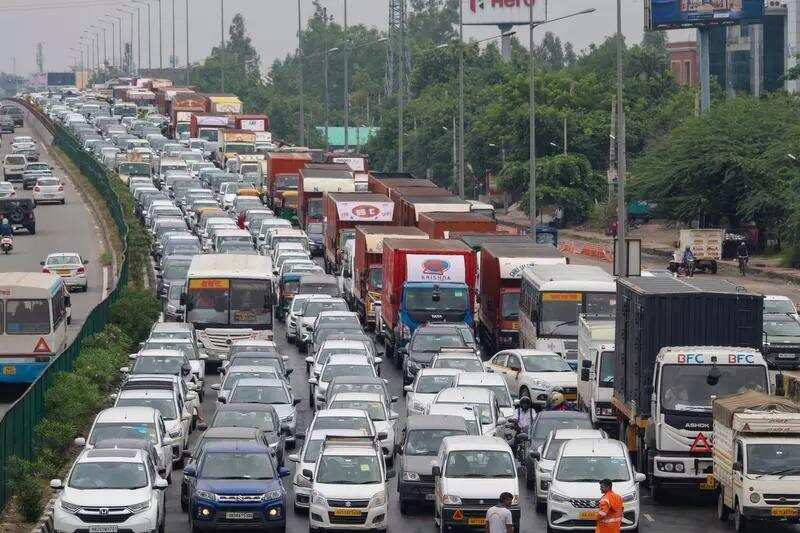 Okhla Phase 3, New Delhi: Map, Property Rates, Projects, Photos ...