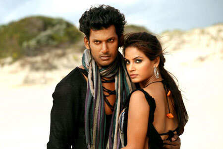 Khiladi Movie Review {2/5}: Critic Review of Khiladi by Times of India