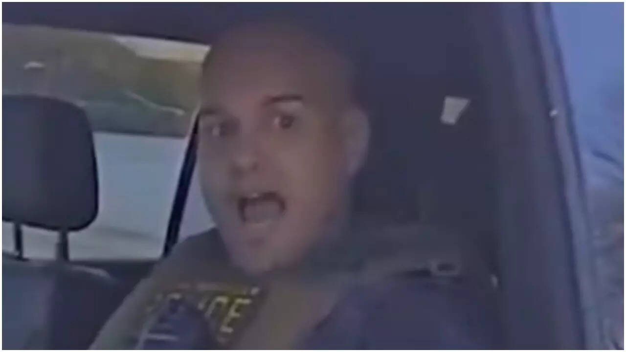 ‘I will erase your voice’: Chilling remark from ICE agent fuels ...