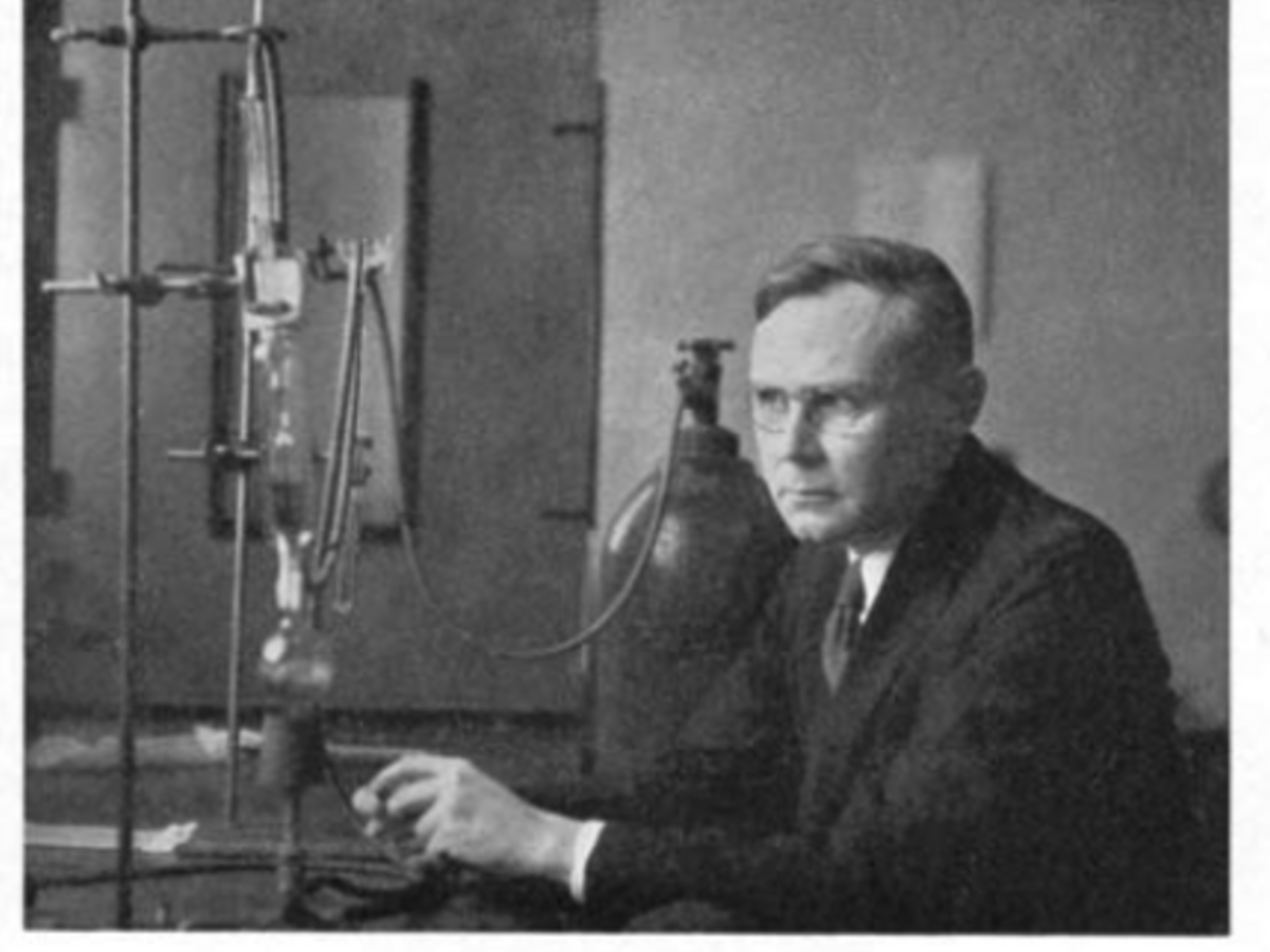 In 1934, Julian Hill pulled a sticky polymer into a thread and helped ...