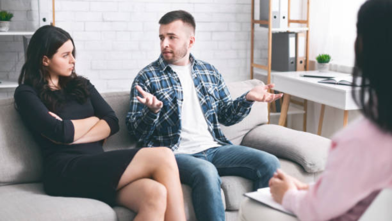 The psychology of approval-seeking: How constantly trying to be liked ...