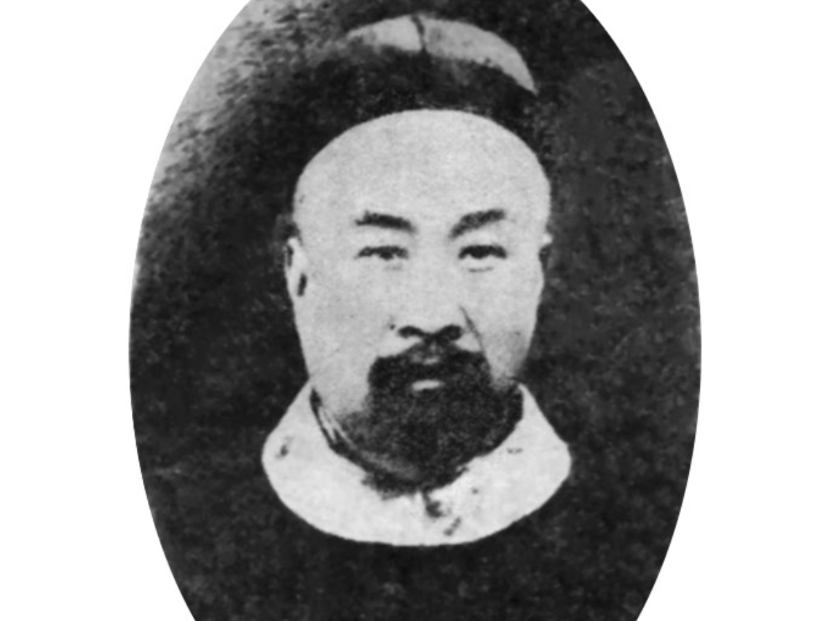 In 1899, a scholar examining dragon bones found carved marks and ...