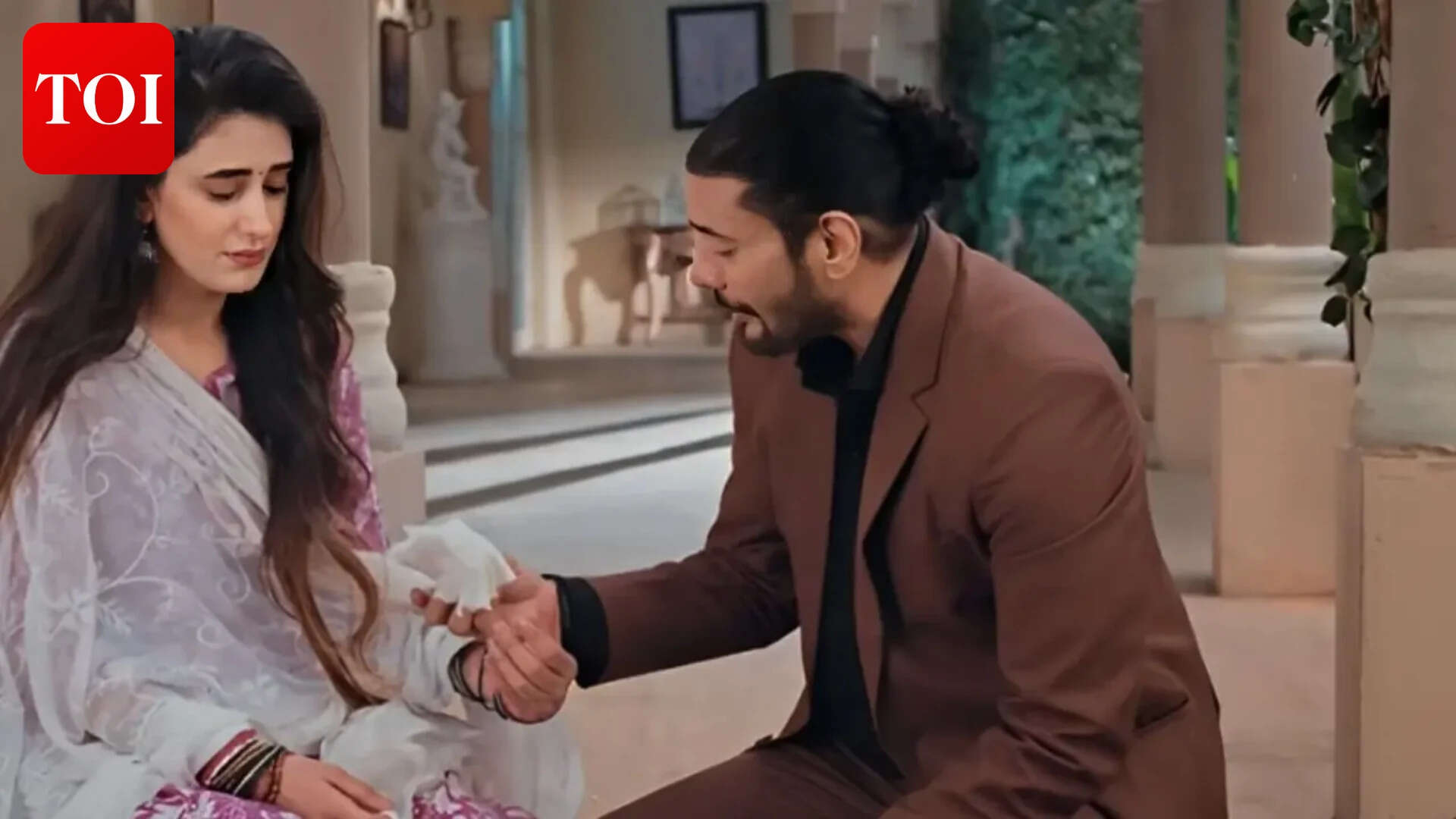 Tulsi Supports Vaishnavi Through Heartbreak in Latest 'Kyunki Saas Bhi ...