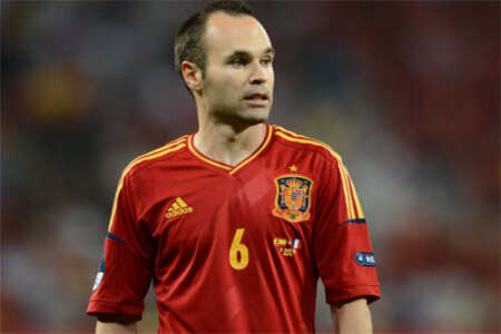 Iniesta: Genius who hands out passes like sweets | Football News ...