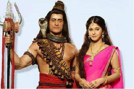 Triangle Film Company: Parvati takes on the Mahakali roop in Devon ke ...