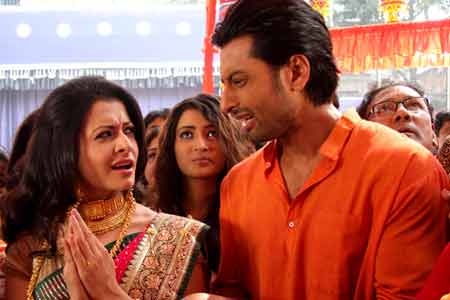 Doshhomi Movie Review {3/5}: Critic Review of Doshhomi by Times of India