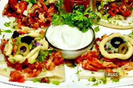 Want a roll? Grab a shawarma! - Times of India
