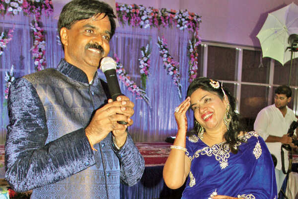 Vipul and Anuj Varshney's 25th wedding anniversary blue themed party in ...