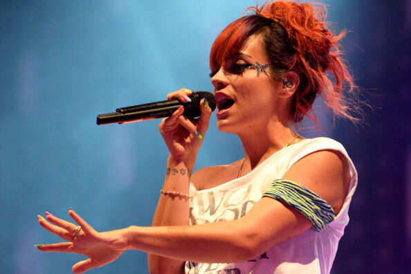 Lily Allen dedicates new music video for Glastonbury | English Movie ...
