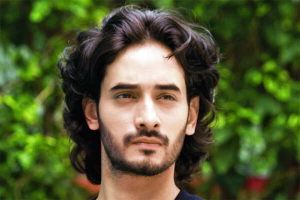 Siddharth Arora to play modern day Krishna - Times of India