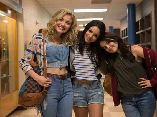 Movie The Duff Review 2015, Story, Trailers | Times of India