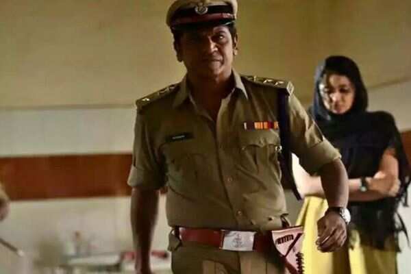 SRK: Watch: SRK as a top cop | Kannada Movie News - Times of India