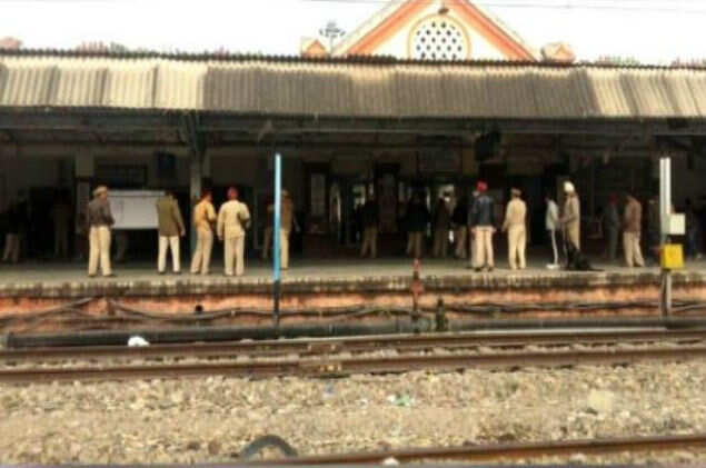 Unclaimed bag triggers security alert at Pathankot railway station ...