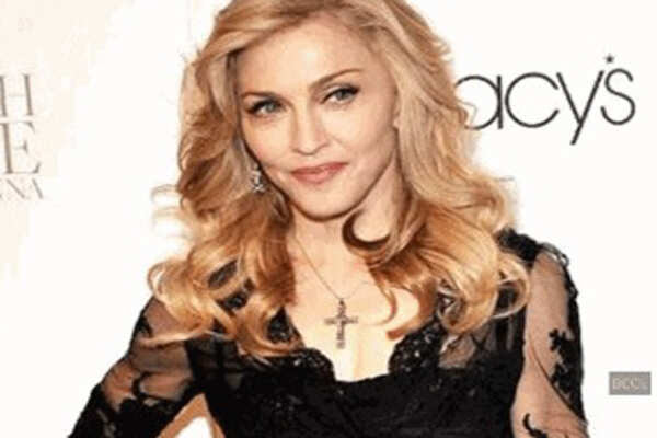 Madonna Handles Her Awkward Wardrobe Malfunction On Stage English