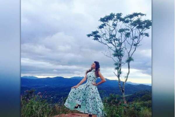 15 pictures of Aashka Goradia that will make you pack your bags right ...