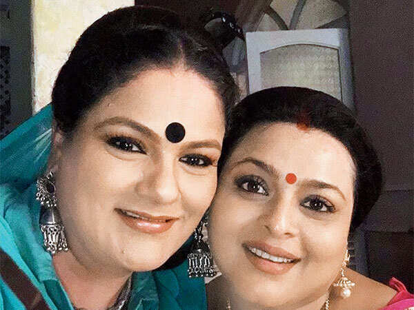 Guddi Maruti and Shilpa Shirodkar reunite after 20 years for 'Silsila ...