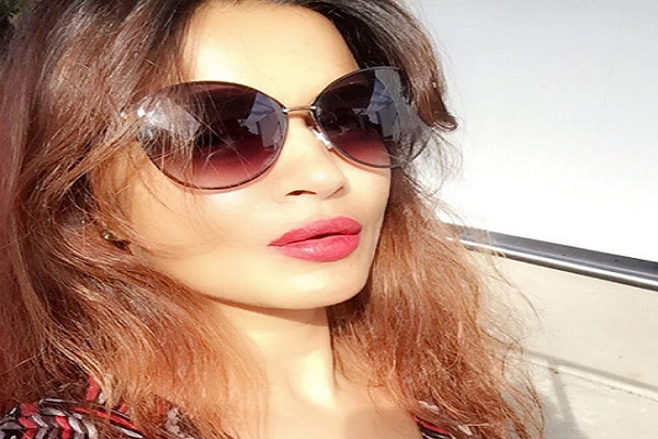 Aashka Goradia Em Laagi Tujhse Lagan Naagin Actress Aashka Goradia's