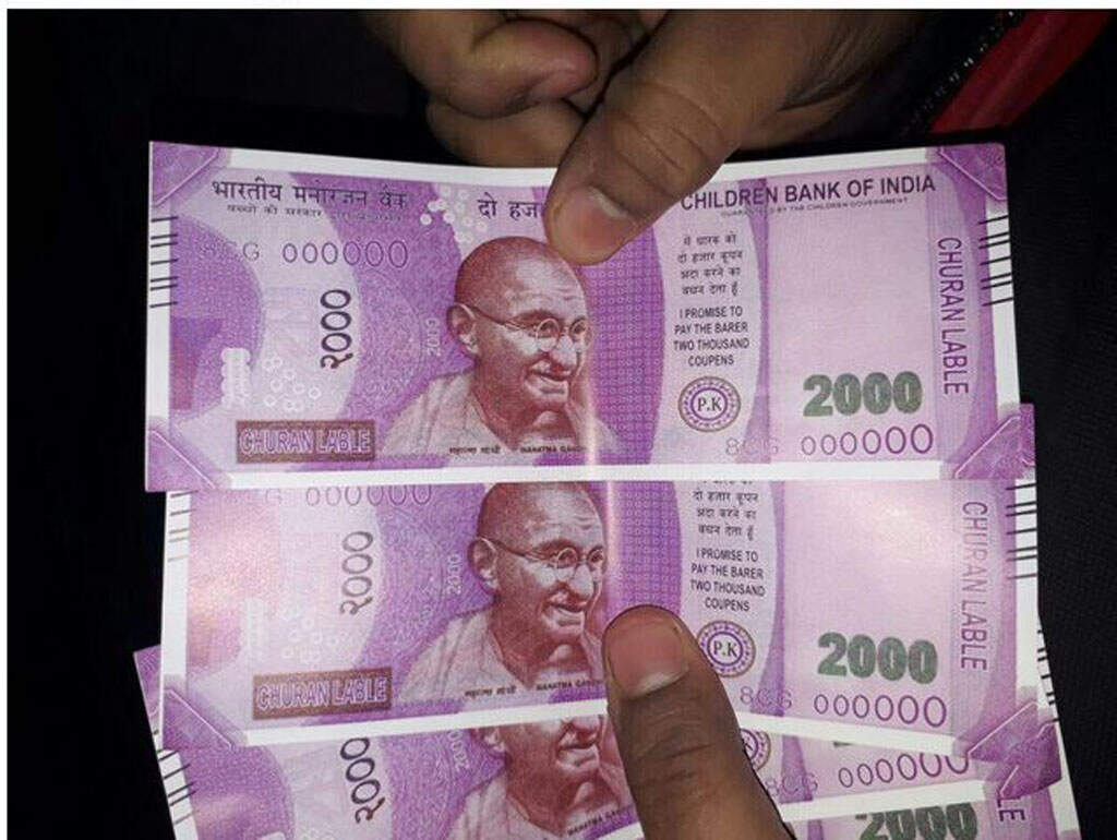 Delhi ATM dispensing fake notes: Fake Rs 2000 notes from 'Children Bank ...