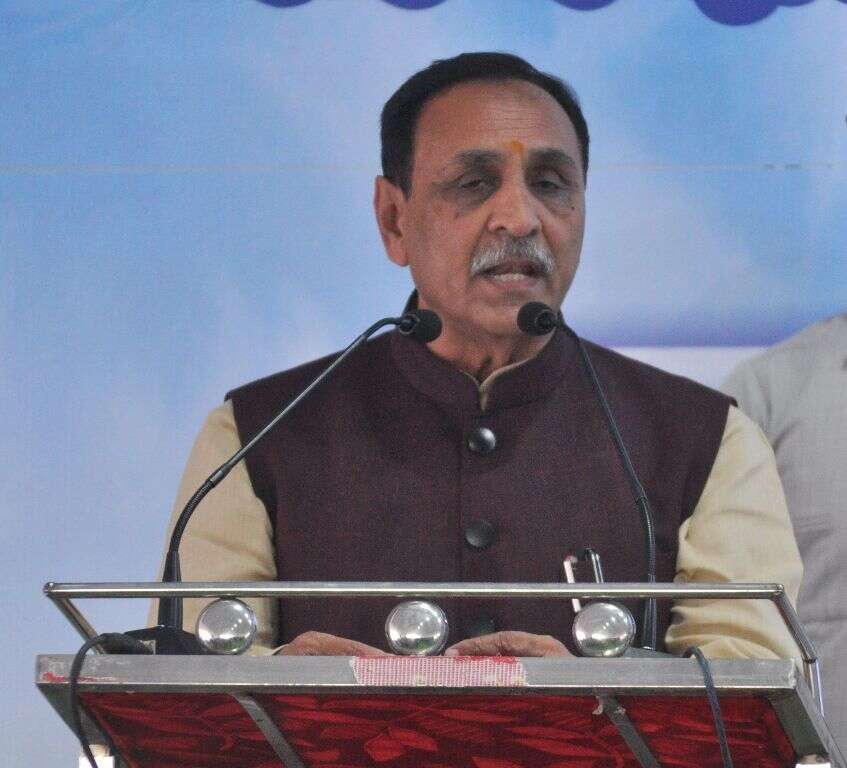 Vijay Rupani: Rupani visits Karnataka to market Modi government’s three ...