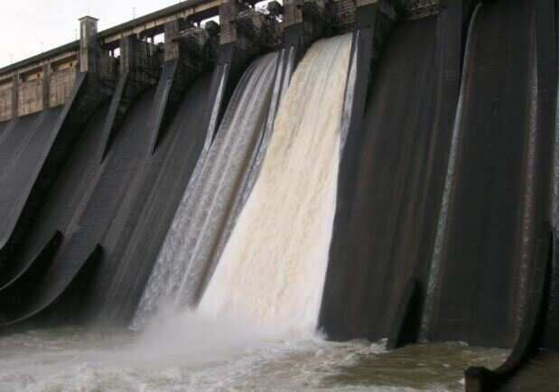 Modak Sagar: Modak Sagar lake overflows as Maharashtra witnesses ...