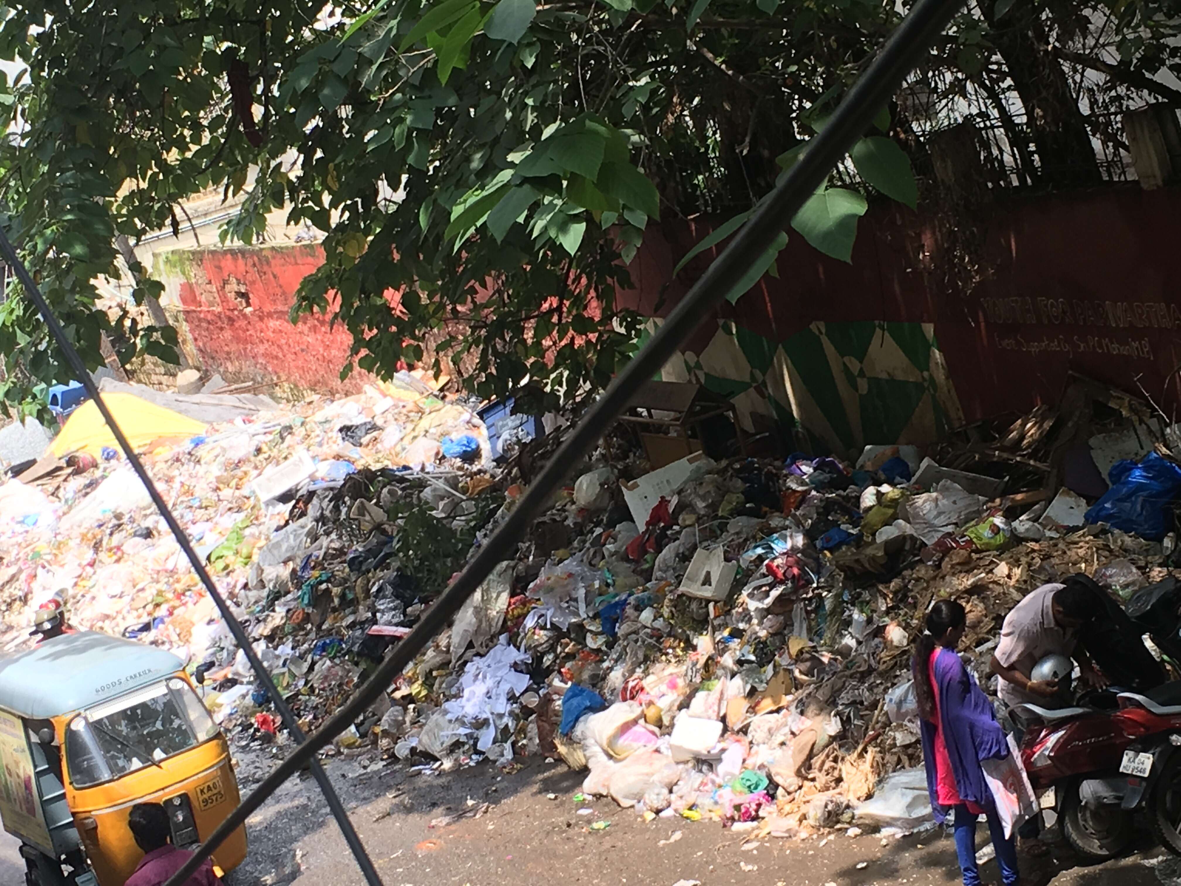 garbage mountain - Times of India