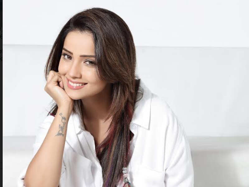 Creativity has taken a back seat on TV: Adaa Khan - Times of India