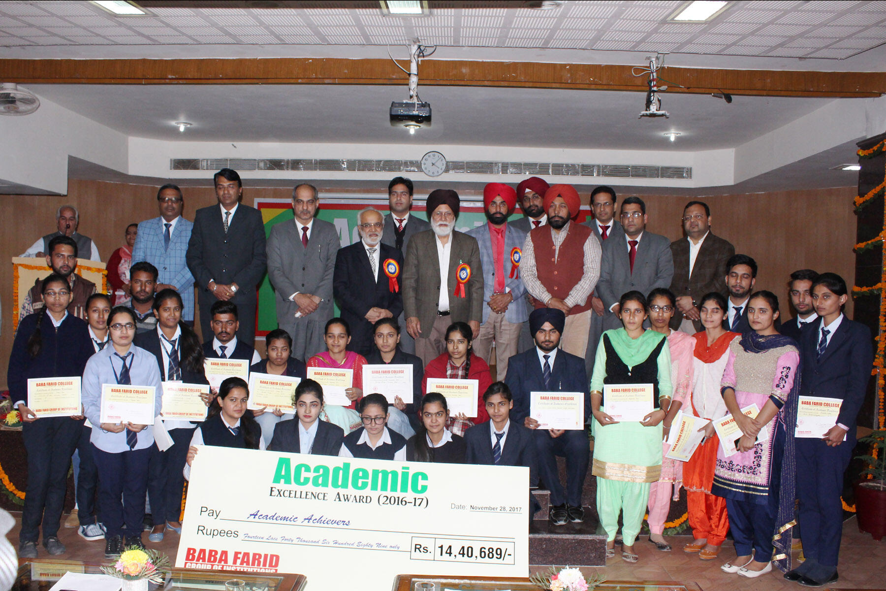 BFGI honours 400 students with prizes worth Rs 14 lakh at Academic ...