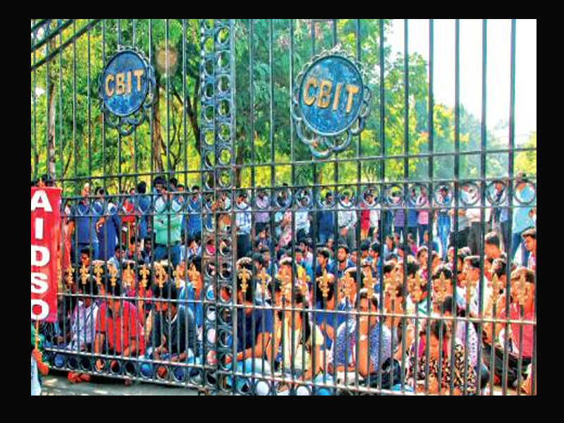 CBIT: CBIT students' stir on fee hike picks up pace, nine in custody ...
