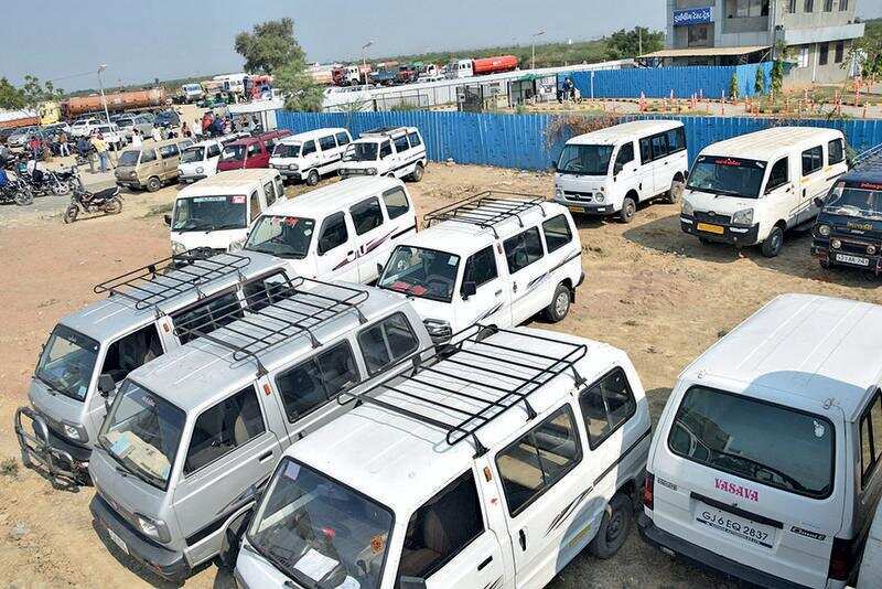 Vadodara RTO launches crackdown, 22 vans detained | Vadodara News ...
