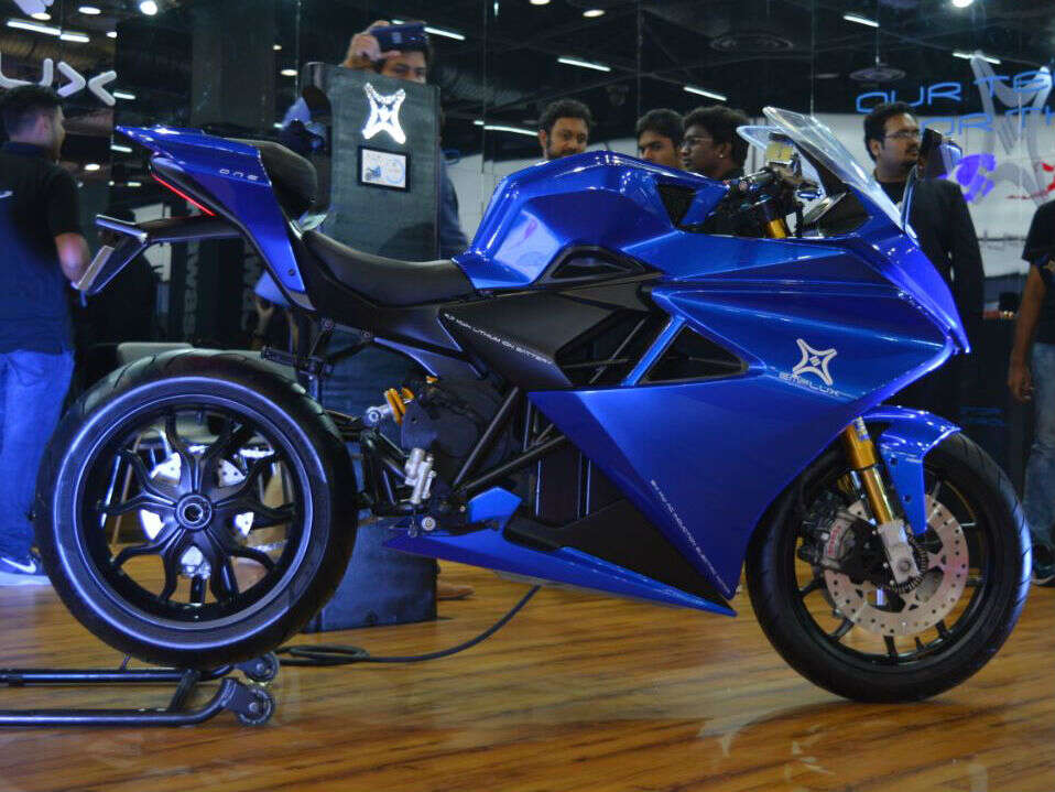 Auto Expo 2018: Emflux One, India's first electric superbike unveiled ...