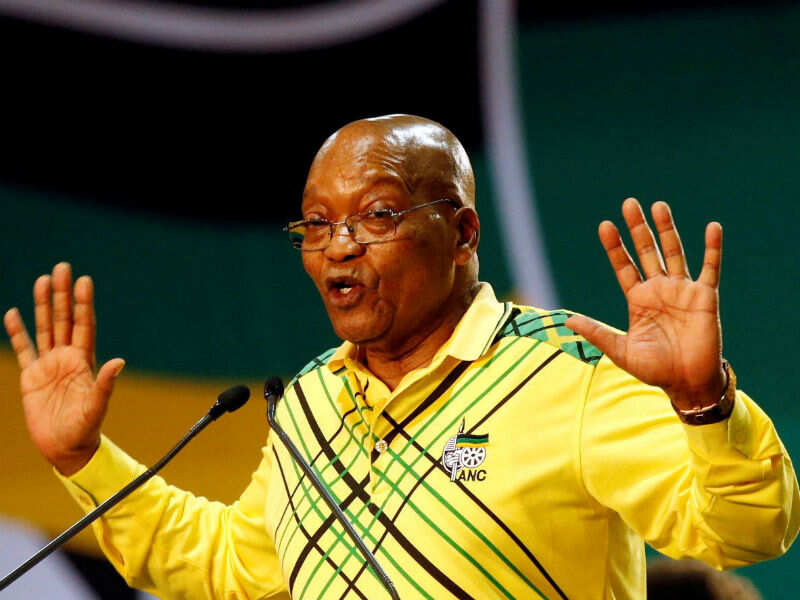 Zuma: SA parliament may sack Zuma today; police raid home of Indian biz ...