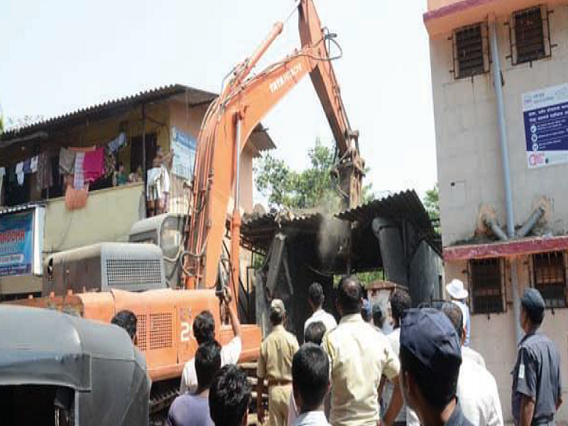 Cidco: Cidco razes 3 illegal structures near encroached Ghansoli ... Cidco: Cidco razes 3 illegal structures near encroached Ghansoli ...