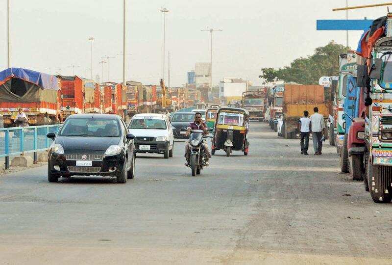 Phase 1 of outer ring road to be over by March 2019 | Surat News ...